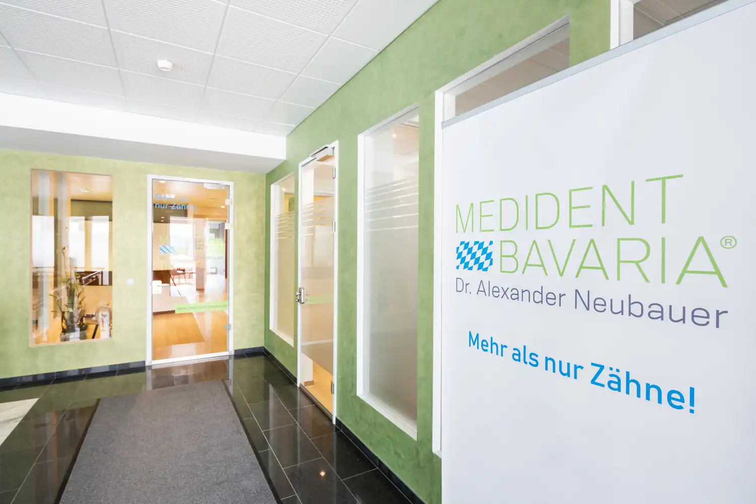 What is an implant? - MEDIDENT BAVARIA®